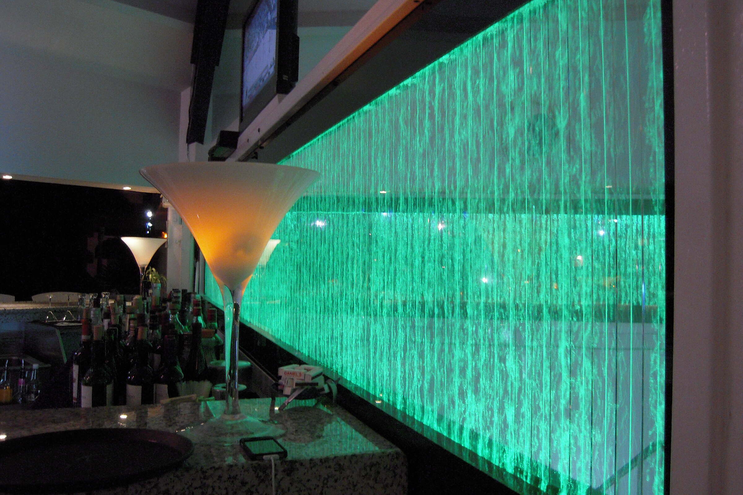 Aruba Restaurant Bubble Wall 3 - Midwest Tropical