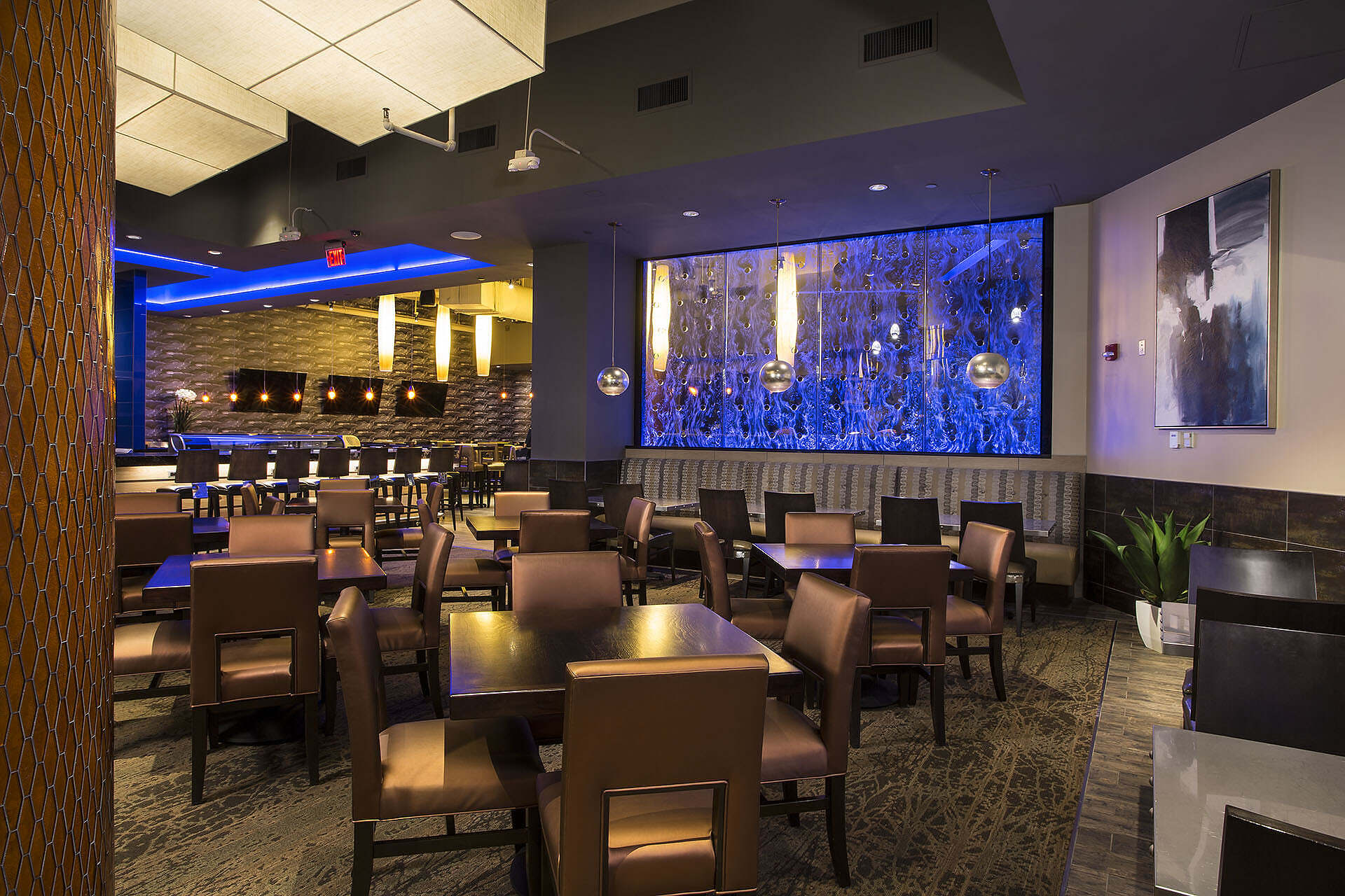 Bubble Wall-Rod Peg Style-Swirley at Kona Grill Fairfax, Virginia ...