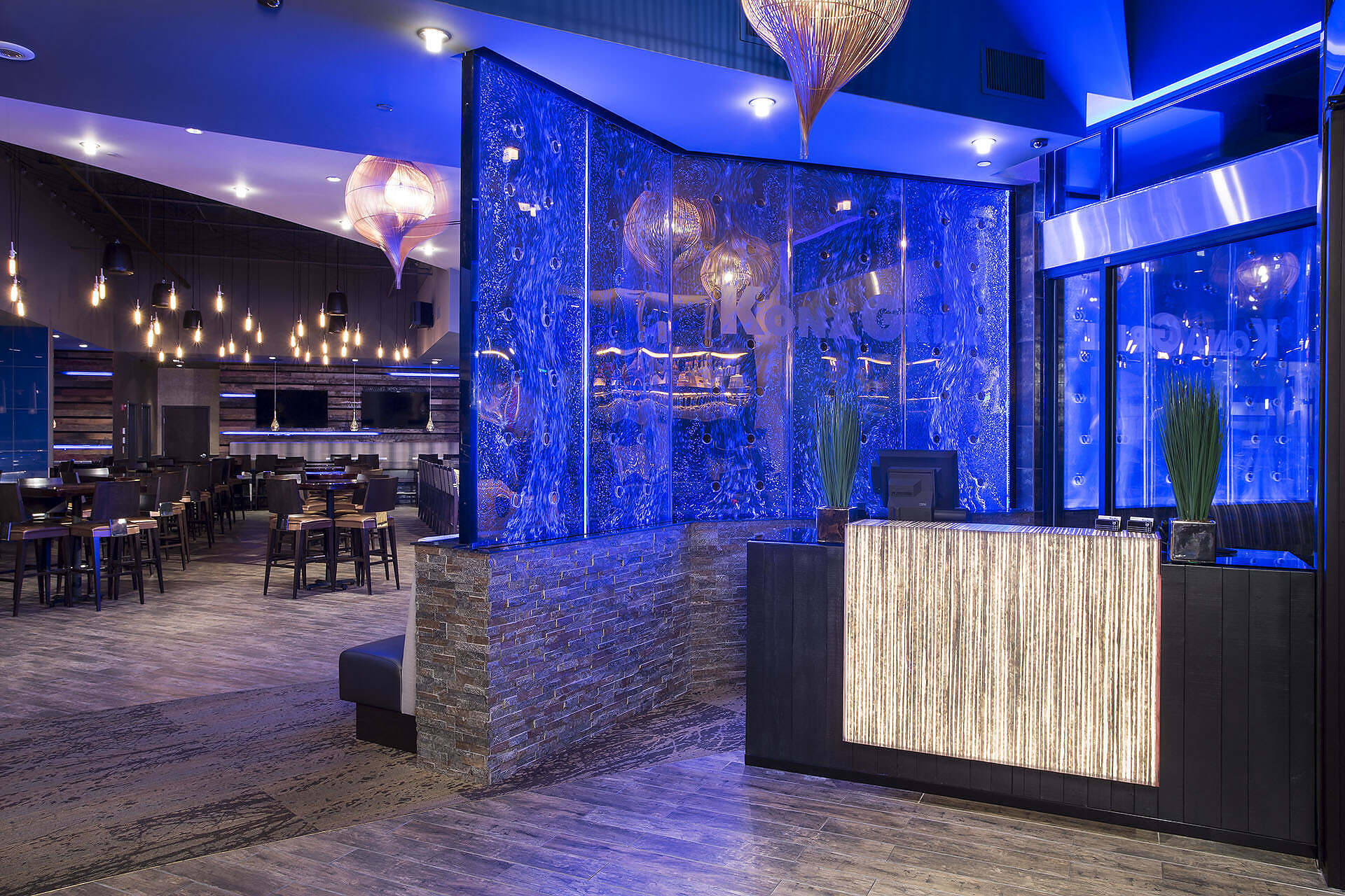 Bubble Wall-Rod Peg Style Swirley-at Kona Grill Franklin Nashville ...