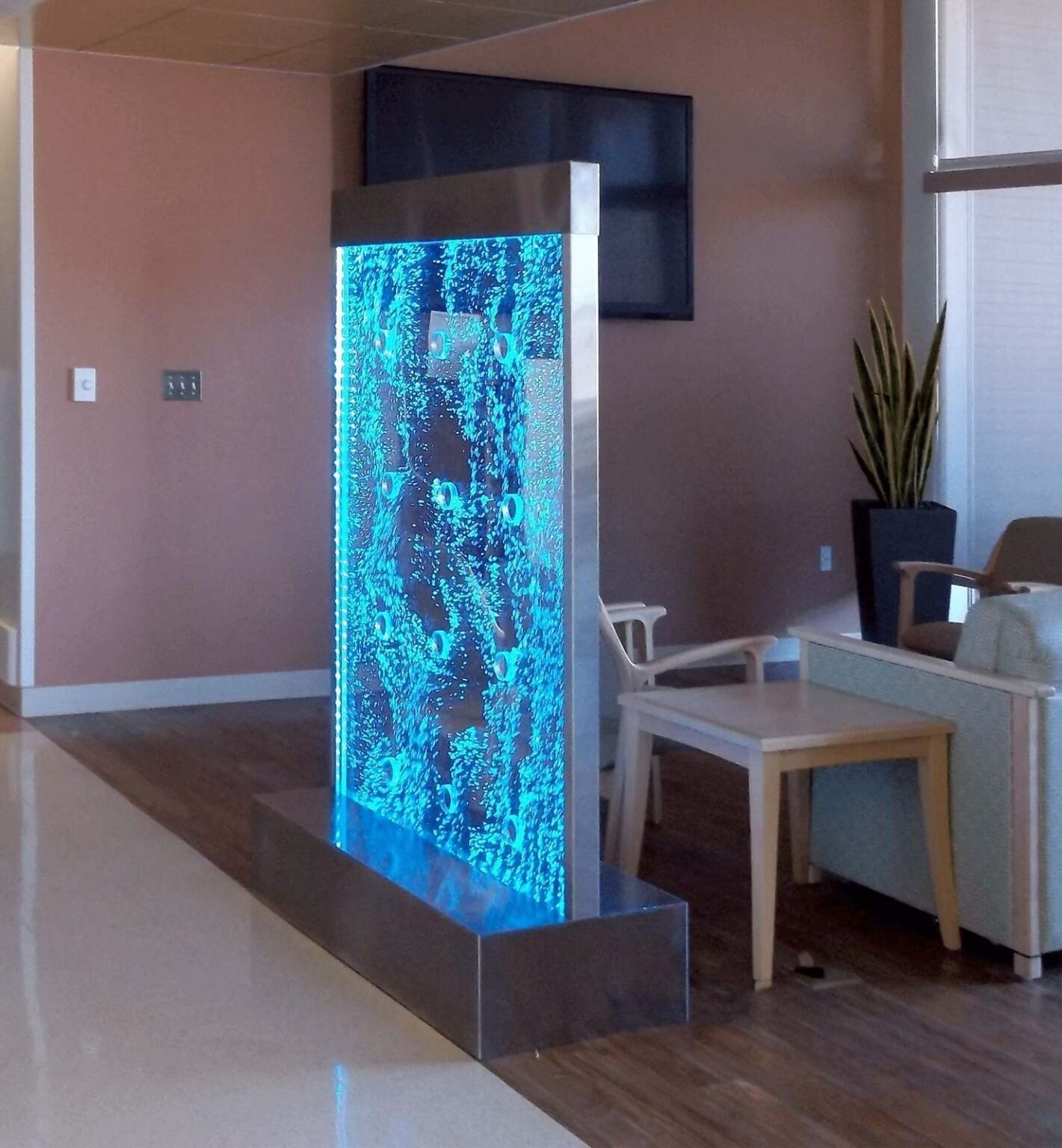 Custom Indoor Water Feature Gallery | Midwest Tropical