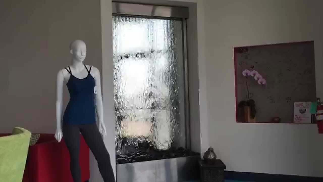 A Glass Water Feature Wall For Artificial Pool In The Garden - Midwest ...